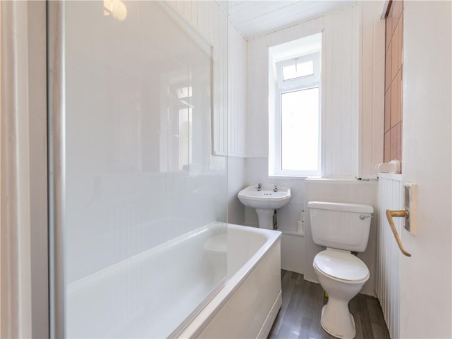 Property to rent in West Pilton, EH4, West Pilton Avenue properties ...